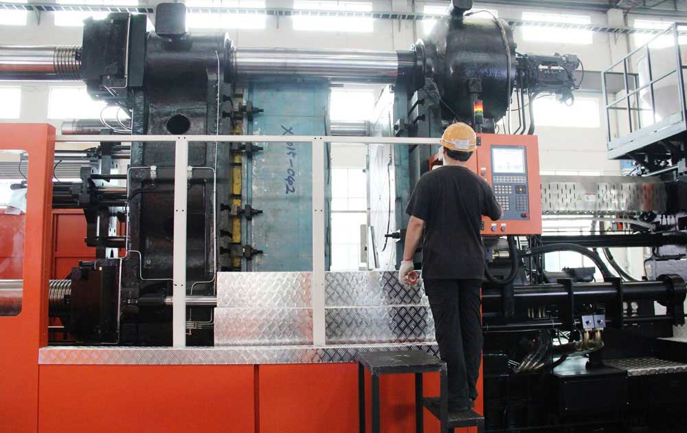 Moulding High-End Medical Equipment Part - Chenhsong Injection Molding ...